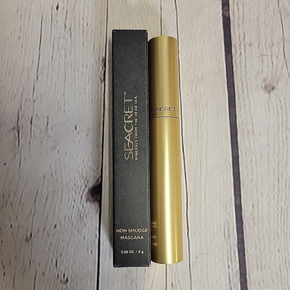 Seacret | Makeup | Seacret New Non Smudge Mascara Black Minerals From ...